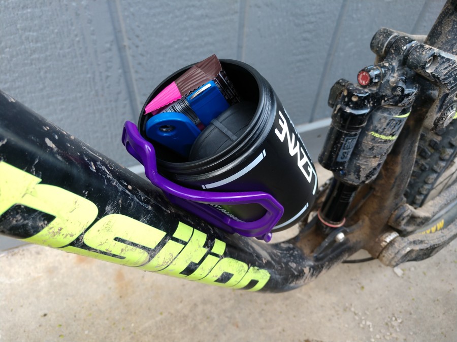 Lezyne Flow Caddy | Competitive Cyclist